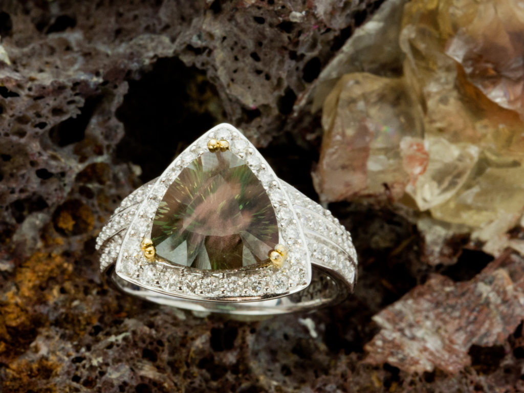 3.6ct Green Triangle Sunstone Gold Ring With Diamonds (S1866R) - Gems ...